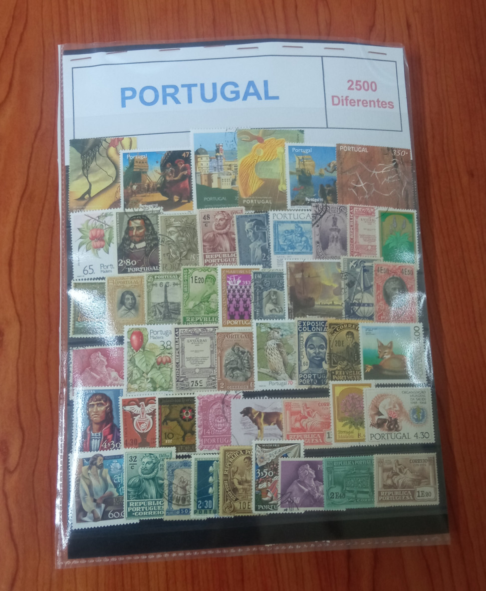 Filatelia Maçãs > Pacotes (Packets) > 2500 Selos Diferentes de Portugal